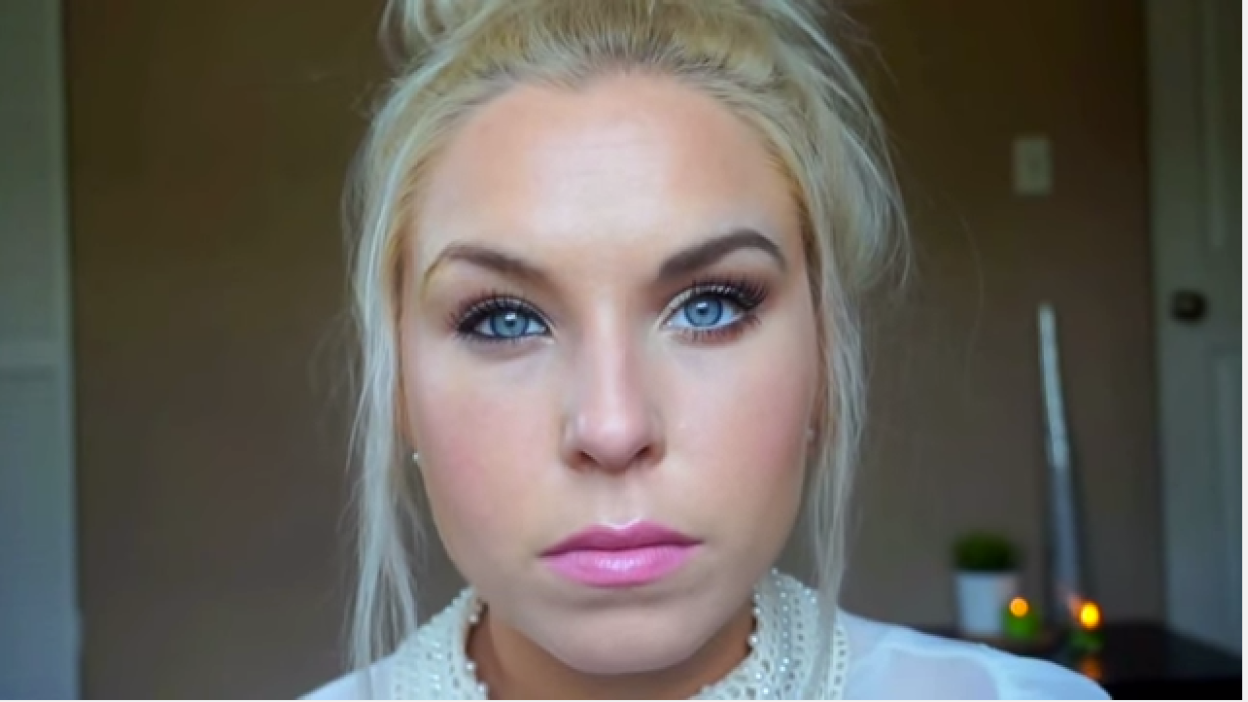 how-to-make-small-eyes-look-bigger-3-genius-makeup-hacks-you-need-to