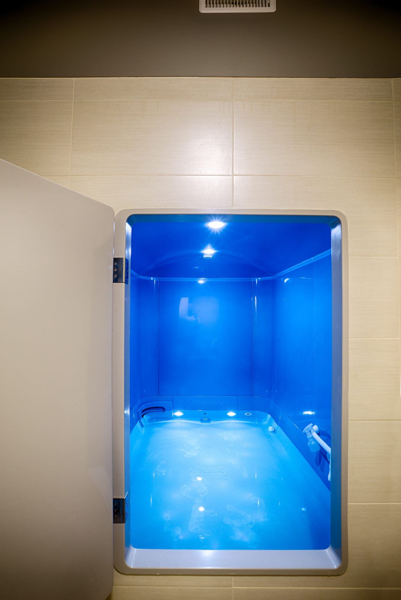 I Tried A Sensory Deprivation Tank Like Eleven In Stranger Things My World Turned Upside