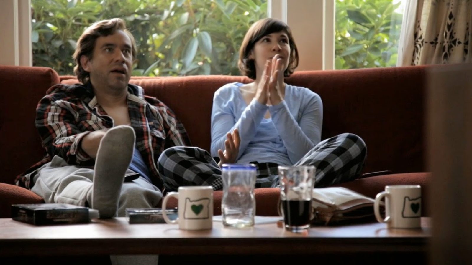 11 signs your binge watching habit is officially out of control ...