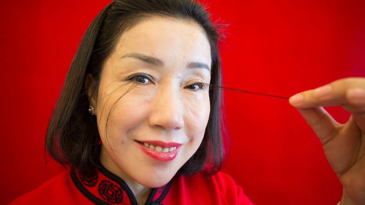 This Woman Has The Longest Eyelashes In The World And Her Supposed Secret For Growing Them Is